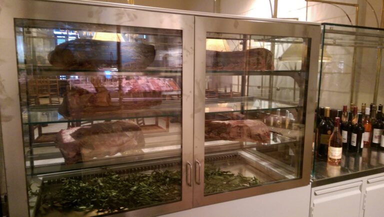 Display Cases - RPI Industries